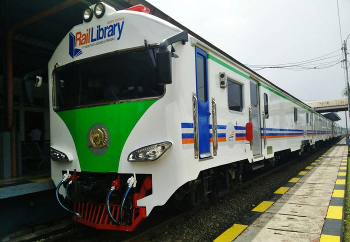 KAI Punya Kereta Klinik, Yuk Lihat Fasilitasnya