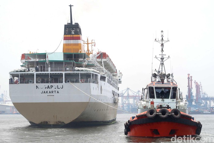 Melihat Peranan Kapal Pandu di Pelabuhan Tanjung Priok