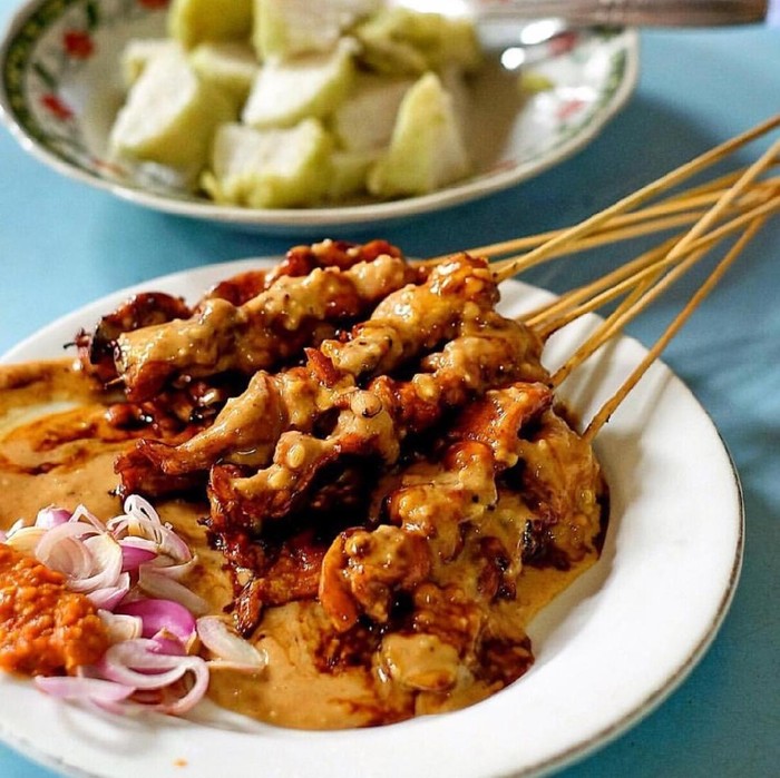 Mau Jajan Sate? Intip Dulu 9 Sate Nusantara yang Enak Ini