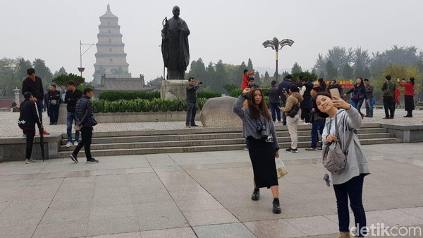 Pagoda China dan Kisah Biksu Tong Mencari Kitab Suci ke Barat