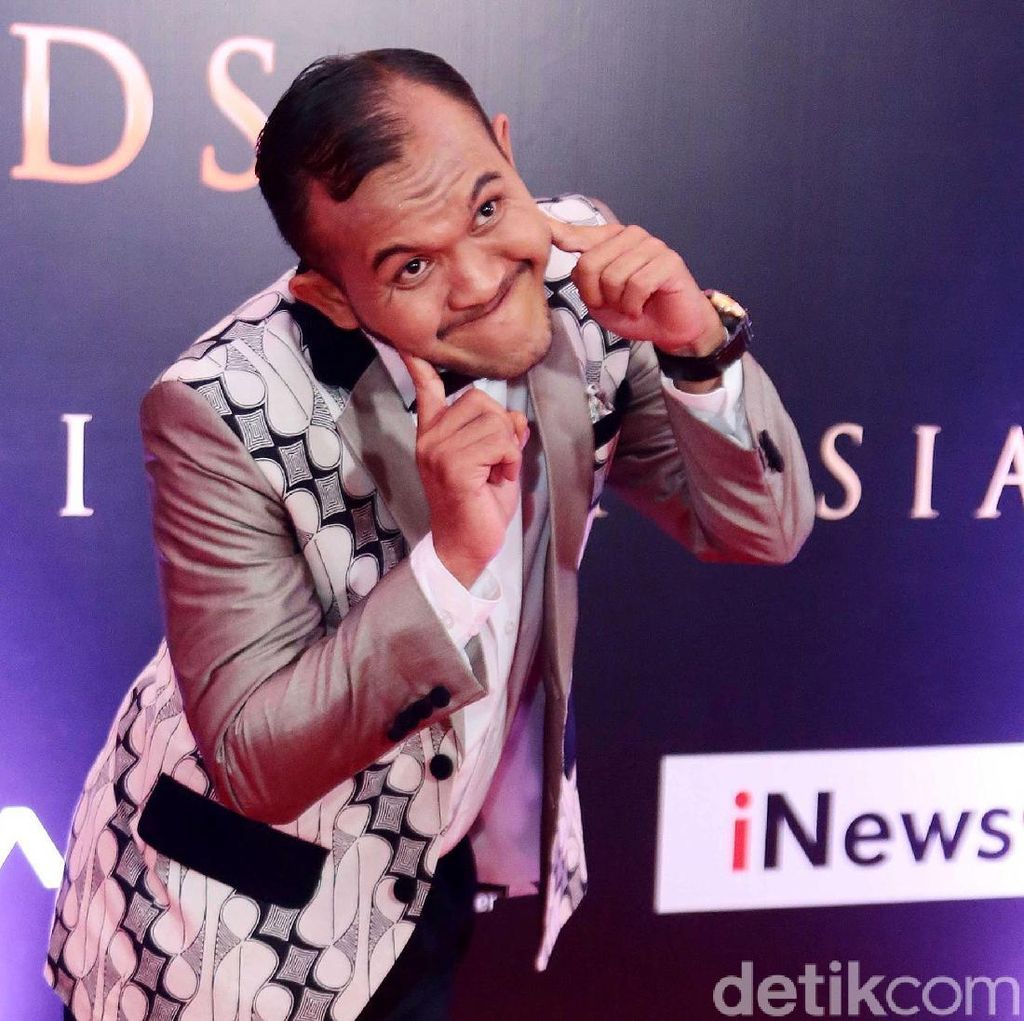 Resmi Cerai dari Taqi Malik, Salmafina Sunan dan Keluarga Senang Resmi Cerai dari Taqi Malik, Salmafina Sunan dan Keluarga Senang