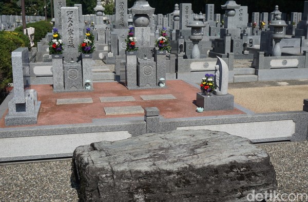 Foto: Kuburan Jepang yang Nggak Seram