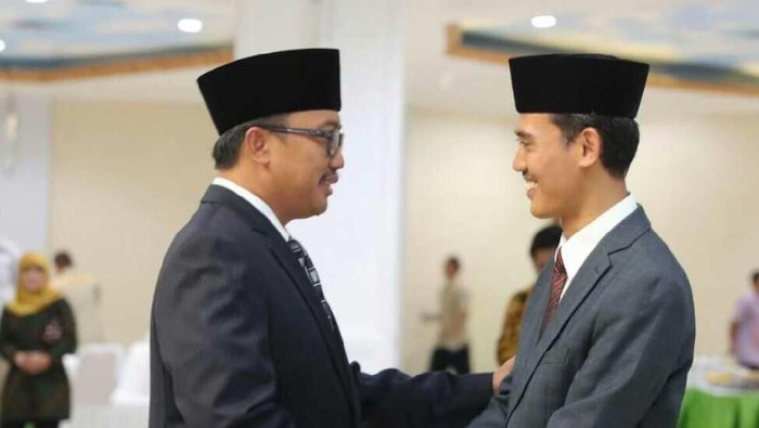 Eks Ketua KPAI Asrorun Ni'am Jadi Deputi di Kemenpora Eks Ketua KPAI Asrorun Ni'am Jadi Deputi di Kemenpora