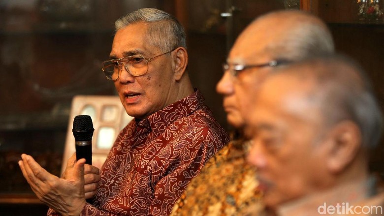 Try Sutrisno: 73 Tahun Merdeka tapi Masyarakat Pancasila Belum Terwujud Try Sutrisno: 73 Tahun Merdeka tapi Masyarakat Pancasila Belum Terwujud