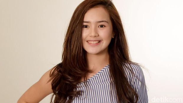 10 Artis Muda Cewek Terhot