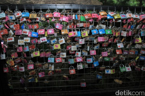 Foto: Gembok Cinta Romantis ala Bandung