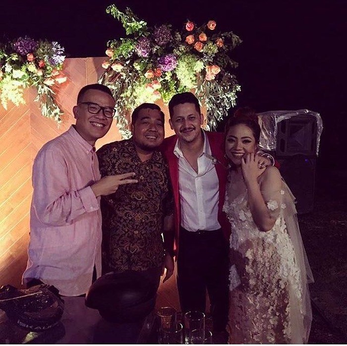 Pernikahan Keenan Pearce dan Gianni Fajri hingga Cinta Penelope Kini ... Pernikahan Keenan Pearce dan Gianni Fajri hingga Cinta Penelope Kini ...