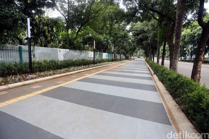 Kerennya Jalur Pedestrian di Kawasan GBK Senayan