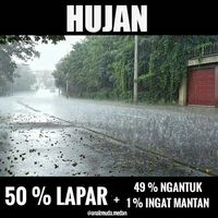 Kumpulan Meme Ini Jadi Bukti Musim Hujan Bikin Sendu