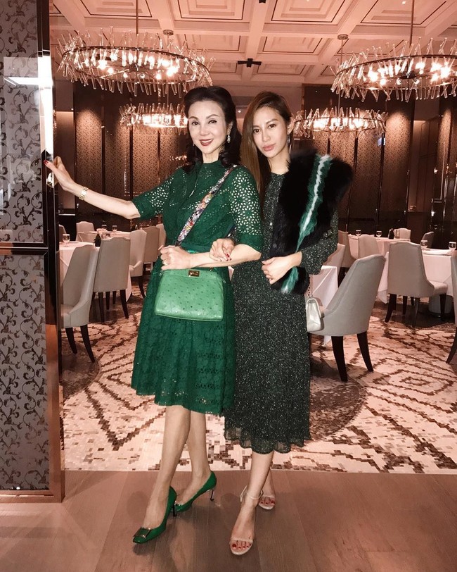 Foto: Intip Gaya Mewah Eleanor Lam, Anak Miliuner dan Sosialita Hong Kong