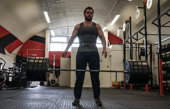 Digosipkan Meninggal, Henry Cavill Malah Asyik Latihan Jiu-jitsu