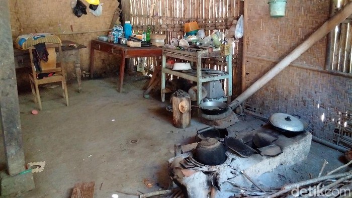 Begini Kondisi Rumah Lansia dengan Anak Tunagrahita di Kulon Progo Begini Kondisi Rumah Lansia dengan Anak Tunagrahita di Kulon Progo