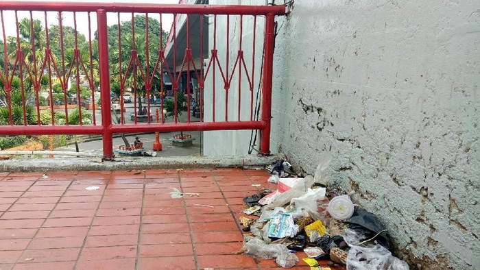 Before-After Jembatan Ampera, Dulu Jorok Kini Cling Before-After Jembatan Ampera, Dulu Jorok Kini Cling