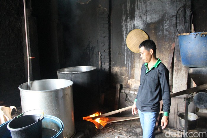 Foto: Warga Garut Olah Limbah Tempe Jadi Biogas dan Pupuk