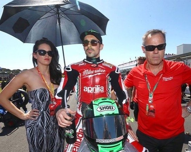 10 Pesona Gadis Payung yang Bikin Hati Pebalap MotoGP Kepincut
