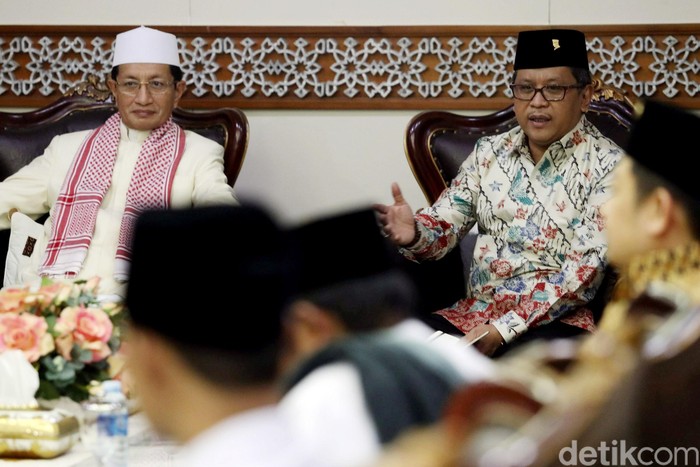 PDIP Silaturahmi ke Imam Besar Masjid Istiqlal PDIP Silaturahmi ke Imam Besar Masjid Istiqlal