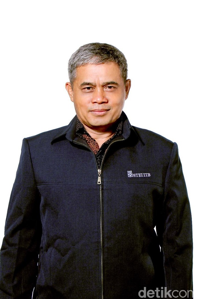 Dosen ITB Berhasil Ciptakan Alat Deteksi Dini Petir Dosen ITB Berhasil Ciptakan Alat Deteksi Dini Petir