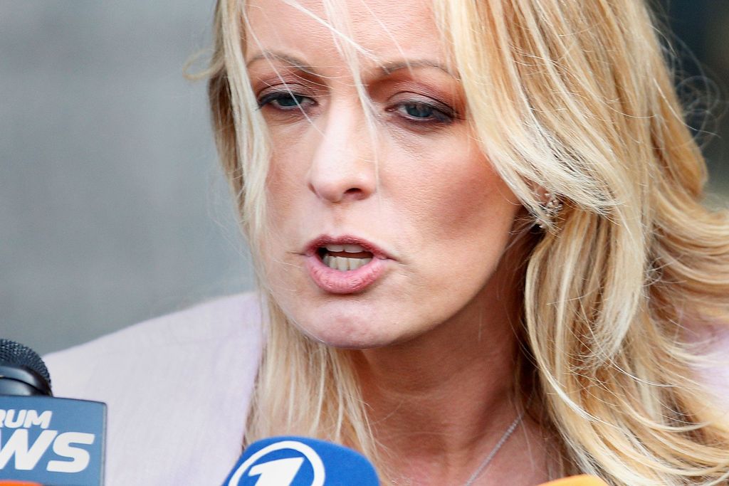 Ini Stormy Daniels, Bintang Porno yang Bikin Donald Trump Didakwa Kasus Suap