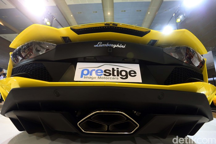 Eksotisnya Lamborghini Kuning Seharga Rp 18 Miliar di IIMS 2018