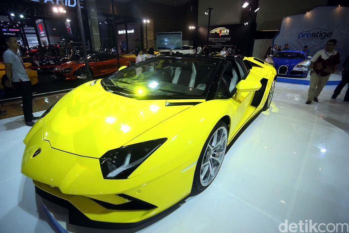 Eksotisnya Lamborghini Kuning Seharga Rp 18 Miliar di IIMS 2018