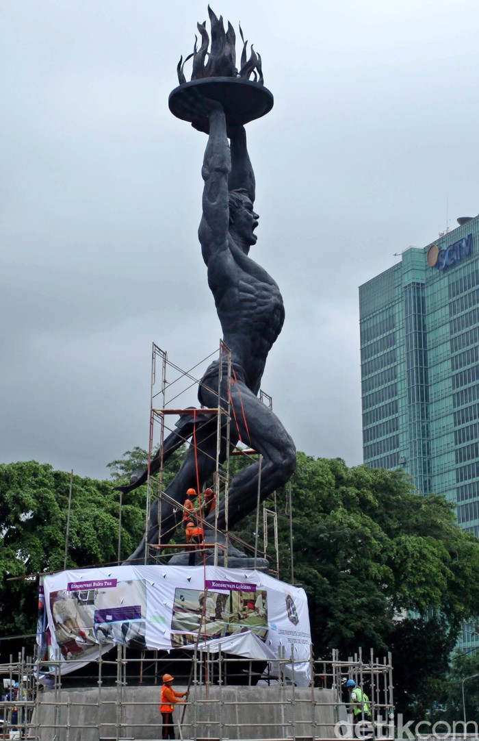 Patung Pemuda Membangun Dikonservasi