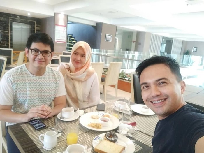 Ini 10 Gaya Makan Sahrul Gunawan, Pemain 'Jin dan Jun' yang Seru Ini 10 Gaya Makan Sahrul Gunawan, Pemain 'Jin dan Jun' yang Seru