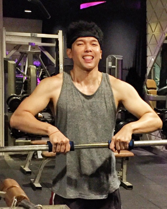 Ingat Penyanyi Ganteng Adi AFI? Dulu Kerempeng, Kini Kekar Berotot