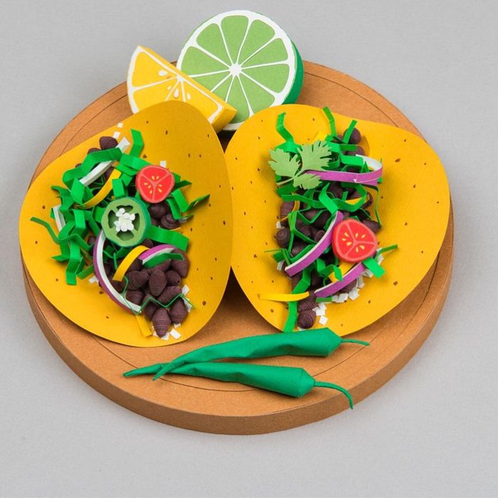 Keren! Paper Artist Ini Buat Beragam Makanan dari Kertas Warna-warni