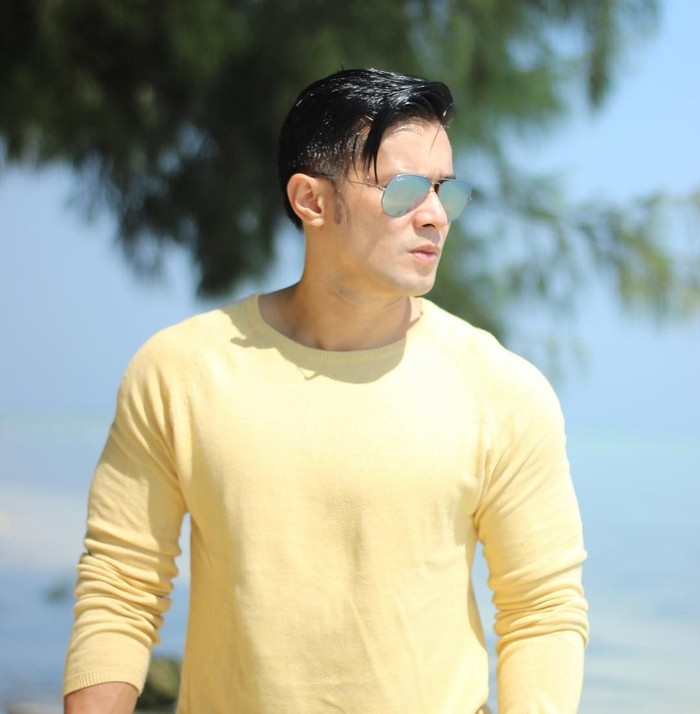 Mau Tubuh Sekeren Aktor Drama Kolosal Afdhal Yusman? Ini Latihannya