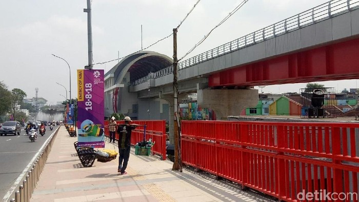 Before-After Jembatan Ampera, Dulu Jorok Kini Cling Before-After Jembatan Ampera, Dulu Jorok Kini Cling
