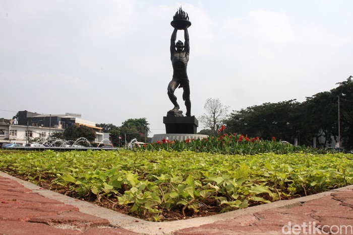 Patung Bundaran Senayan Makin Cantik Jelang Asian Games