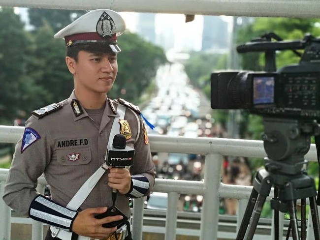 10 Potret Andre Ferdiansyah, Polisi Ganteng yang Bikin Wanita Kesengsem