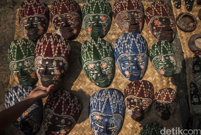 Berkenalan dengan Kerajinan Batik Kayu Krebet Khas Yogyakarta