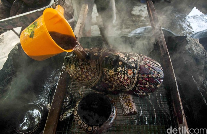 Berkenalan dengan Kerajinan Batik Kayu Krebet Khas Yogyakarta