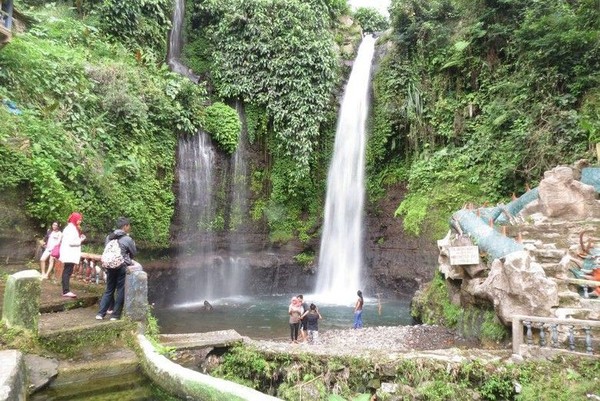 Liburan di Bogor, 10 Curug Cantik Ini Sudah Menanti