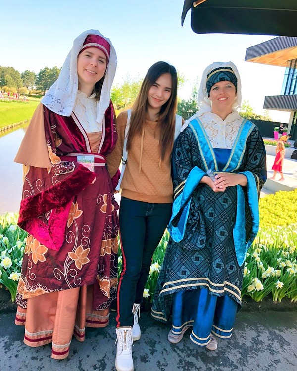 Foto Liburan Wewey Wita, Si Cantik Jago Silat Peraih Emas