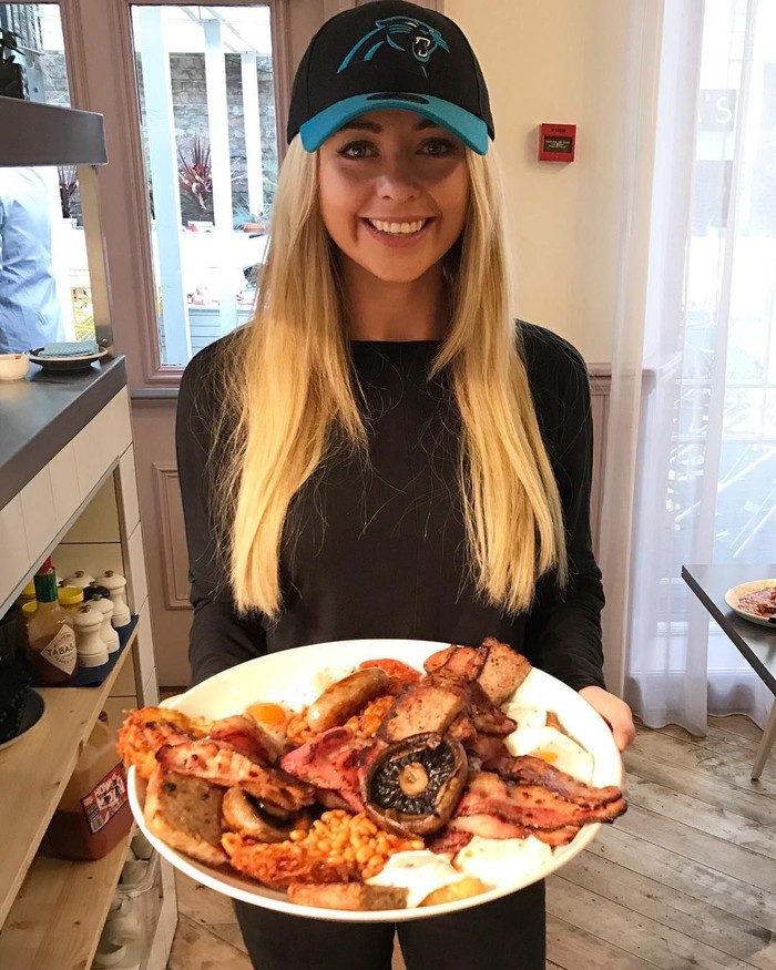 Yuk! Kenalan Sama Jawara Makan Seksi dari Inggris, Kate Ovens