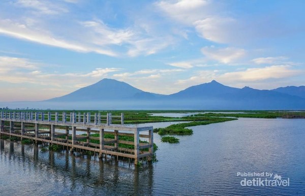 Foto: Rawa Pening Before-After Kemarau, Cantik Mana?