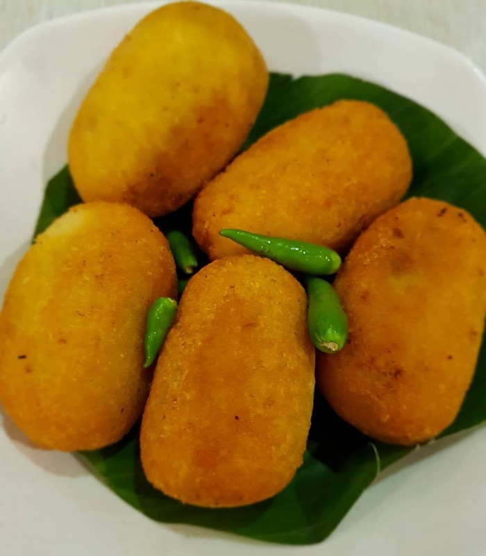 Sore Ini Ngemil Combro dan Misro, Jajanan Murah Meriah yang Bikin Nagih