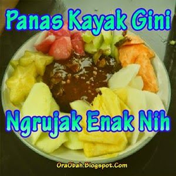 Bukan Cuma Pedas Segar, Meme Rujak Ini Bikin Senyum-senyum Sendiri