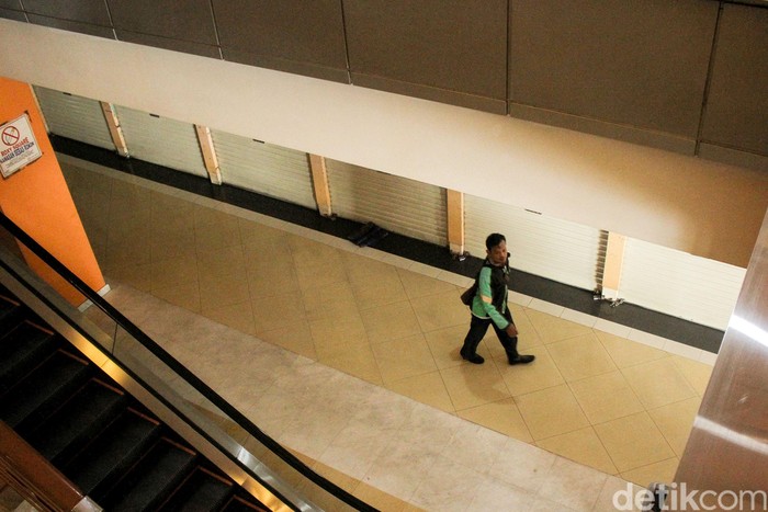 Penampakan Terkini Sepinya Roxy Square yang Kehilangan Pembeli