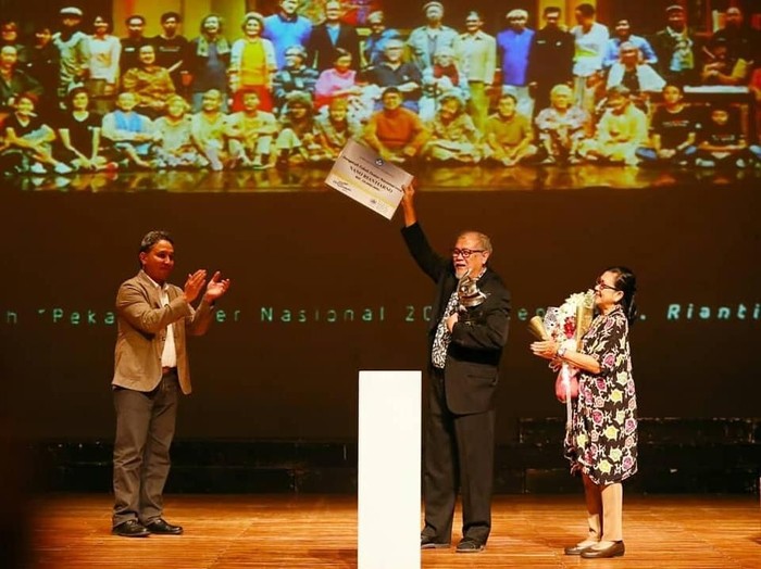 Nano Riantiarno dalam Kenangan