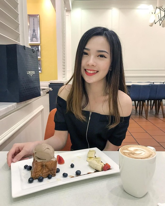 Ternyata Mabel Goo Pramugari Cantik yang Tengah Viral, Hobi Kulineran