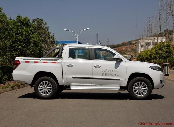 Mobil Pick-up China yang Katanya Mirip Esemka Digdaya