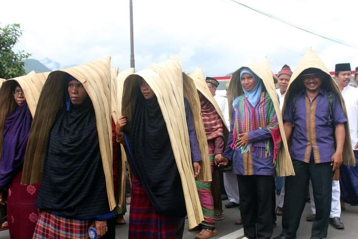 Potret Atraksi Budaya Suku Mbojo di Bima yang Fotogenik