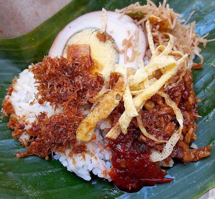 Lapar Berat? Yuk, Sarapan Nasi Langgi, Ramesan Nasi Plus Aneka Lauk ...
