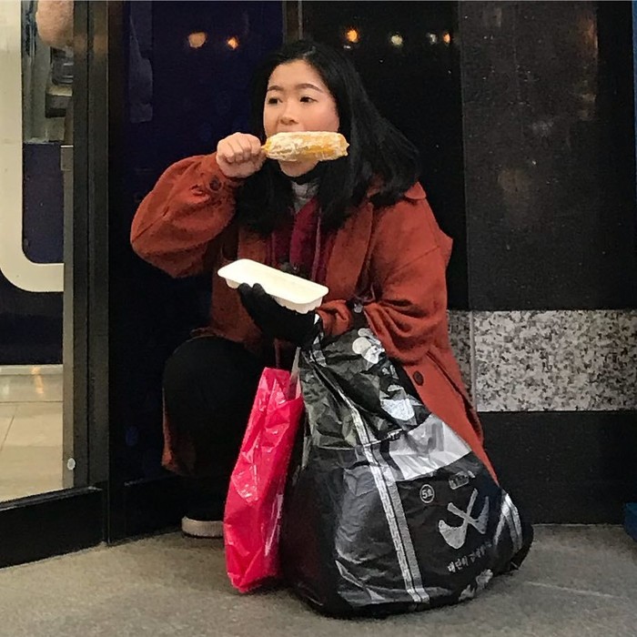 Kenalan dengan Cindercella, Selebgram Cantik yang Suka Makan Burger