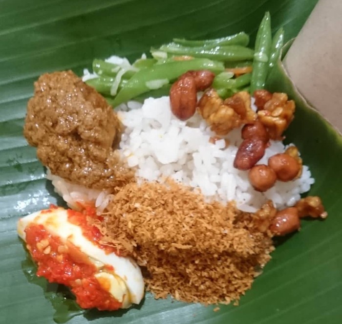 Biar Sedikit Paling Nikmat Sarapan Nasi Perang dengan Kopi Hangat