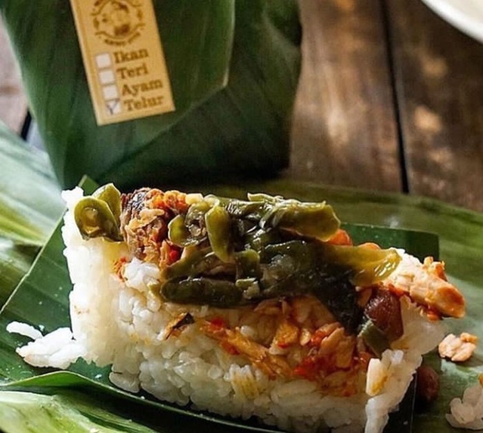 Biar Sedikit Paling Nikmat Sarapan Nasi Perang dengan Kopi Hangat
