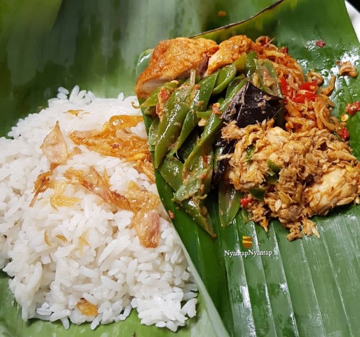 Biar Sedikit Paling Nikmat Sarapan Nasi Perang dengan Kopi Hangat